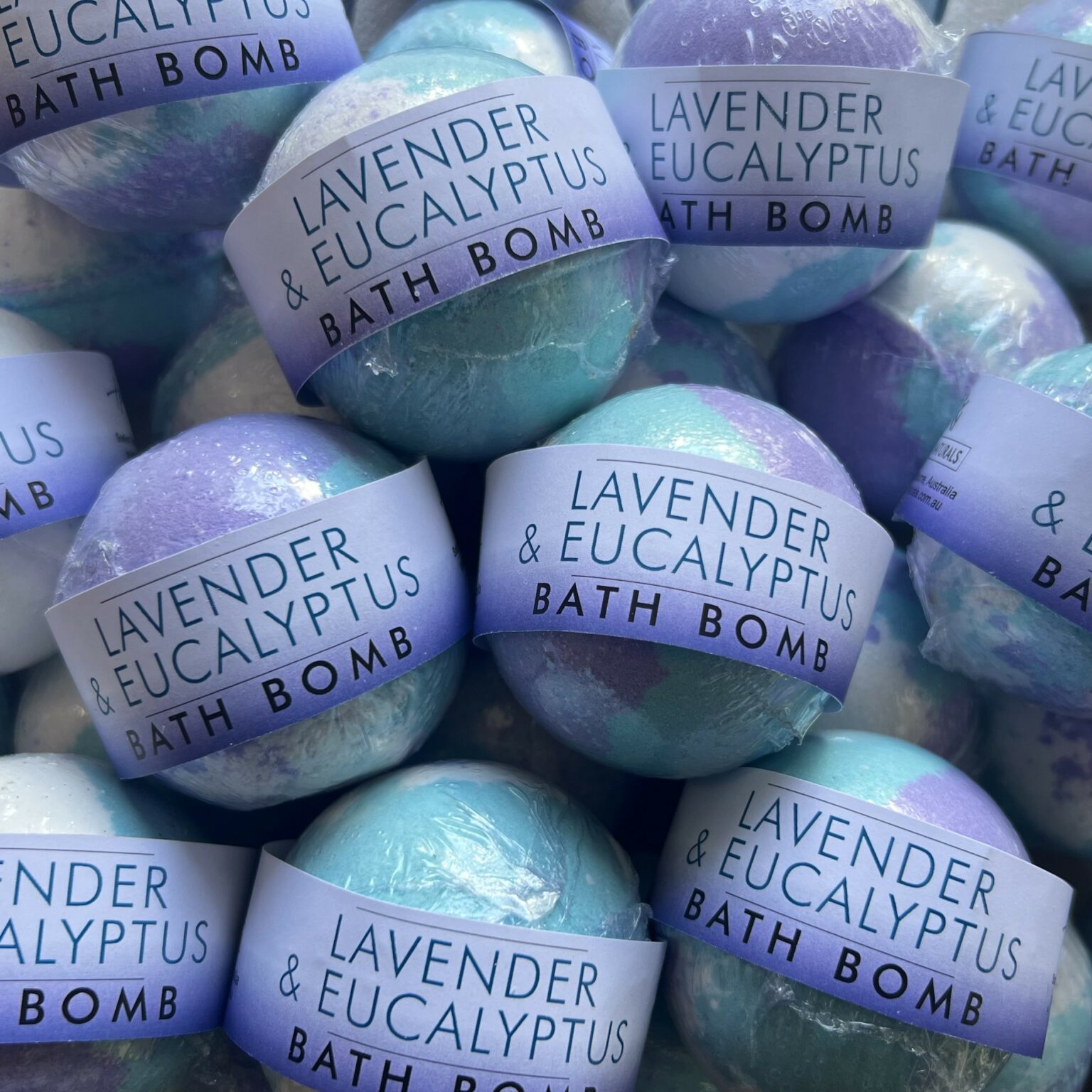 Lavender & Eucalyptus Bath Bomb | Yarra Naturals